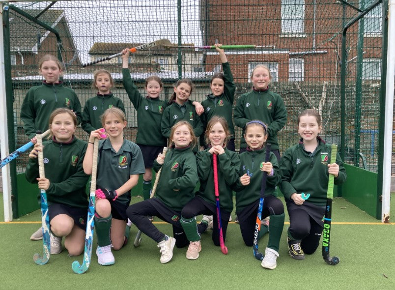 Girls PE Kit (Yr7 – Yr11) – The Ditcham Shop